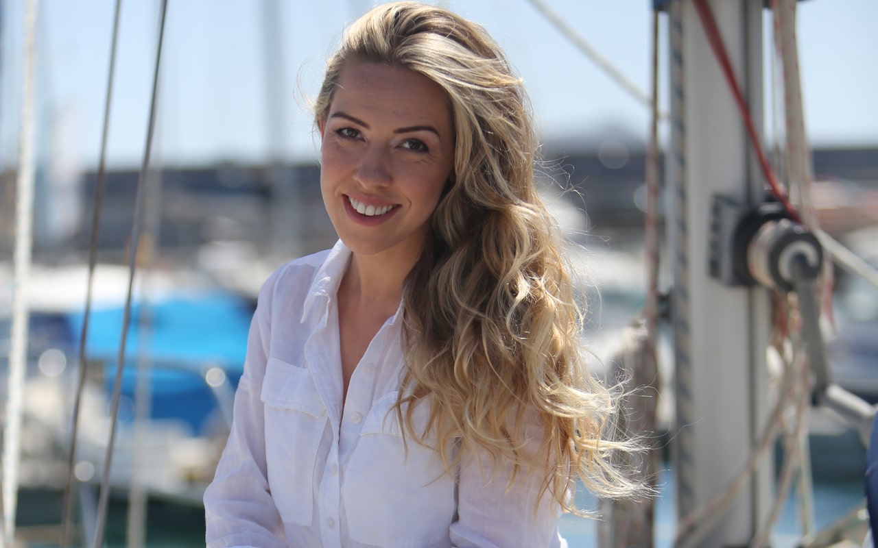 Ali DeFoy | Scottish TV Presenter Host | Speaker Agent