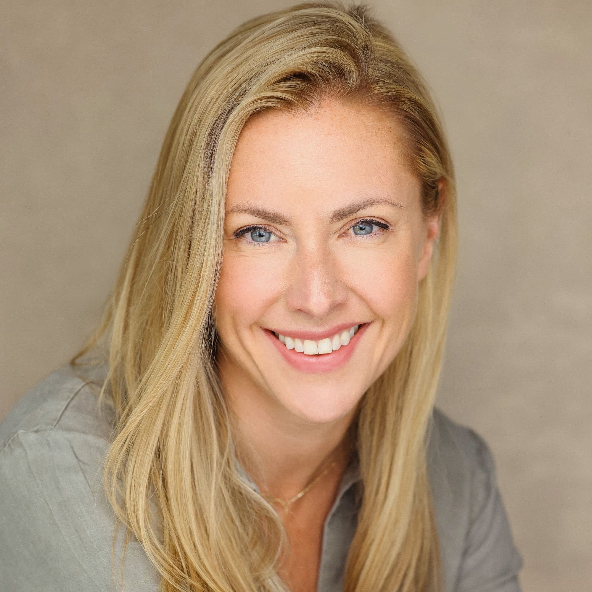 Ally | US-based, British Female Voiceover Artist